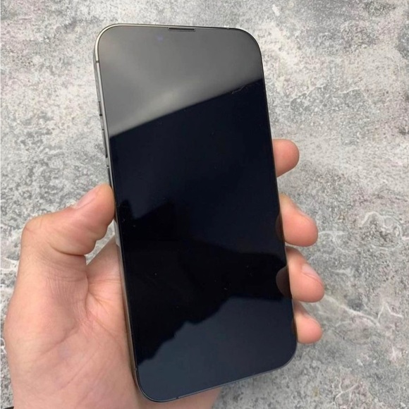 New Look | Cell Phones & Accessories | Brand New Iphone 3 Pro 256gb ...